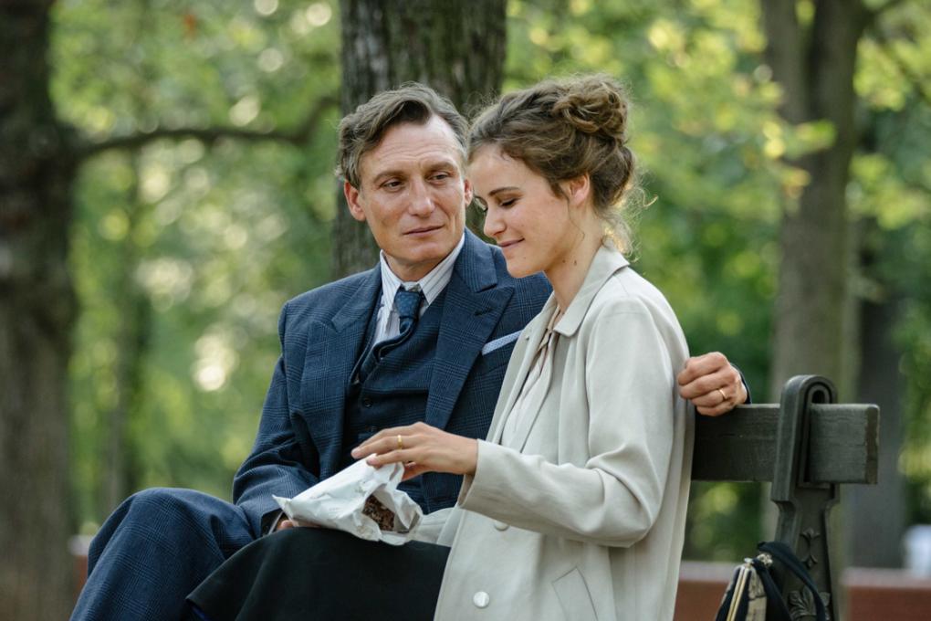 Da Hitler stjal den lyserøde kanin | Filmcentralen