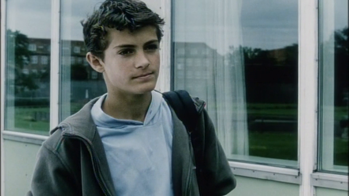 Kikser 00:04:50.21 - 00:05:12.36 Kasper bliver inv til fest - Kikser ...