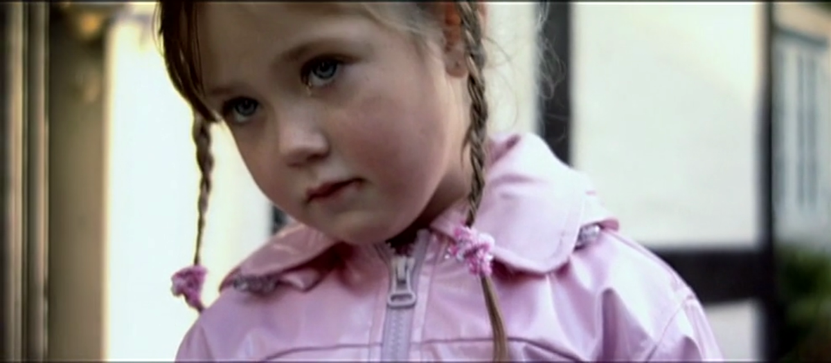 Lille Lise Under bevidst at hun er uskyldig | Filmcentralen