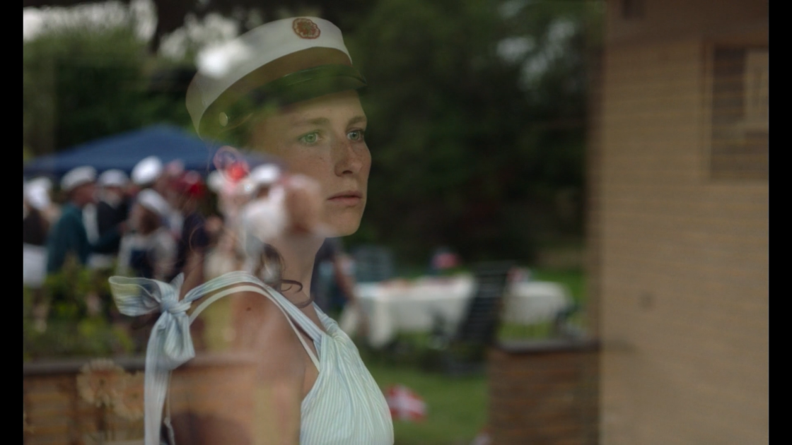 Næste stop 00:06:54.57 - 00:07:00.64 | Filmcentralen